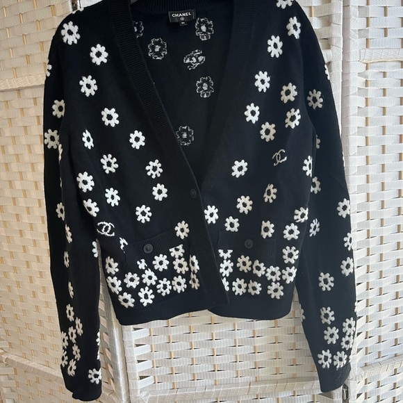 CHANEL | Sweaters | Chanel Black And White Floral Sweater | Poshmark
